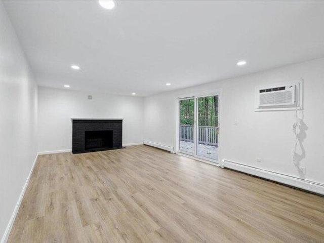house with 5 bedroom, Pelham NH ES103099293