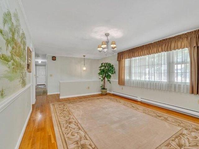 house with 5 bedroom, Peterborough NH ES103436323