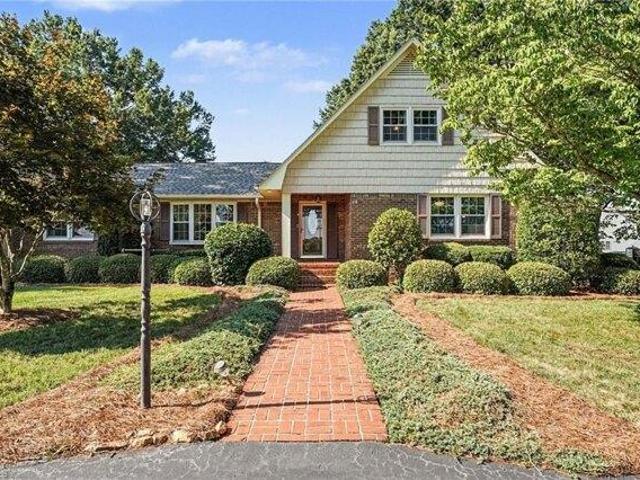 house with 5 bedroom, Pfafftown NC ES104909168