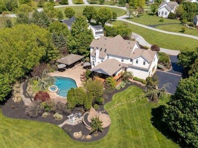 house with 5 bedroom, Phoenixville PA ES103624559