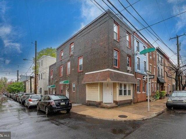 house with 5 bedroom, Philadelphia PA DLS93490367