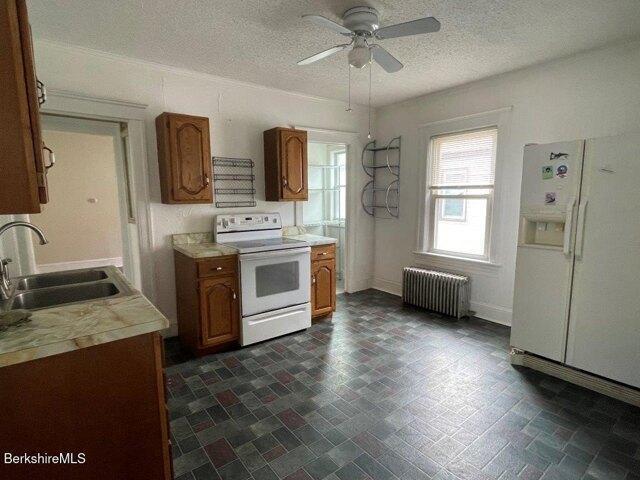 house with 5 bedroom, Pittsfield MA ES104150025