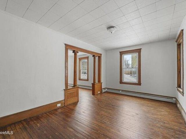 house with 5 bedroom, Pittsfield MA ES104510151