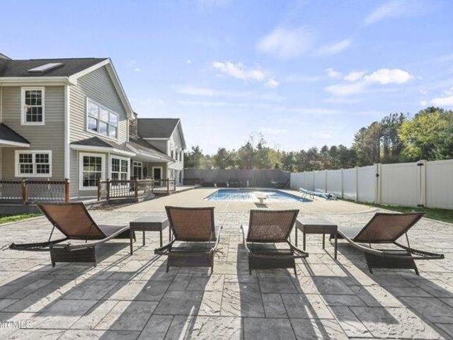house with 5 bedroom, Pittsfield MA ES104831773