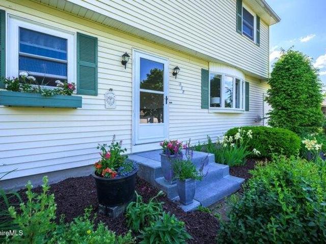house with 5 bedroom, Pittsfield MA ES105081852