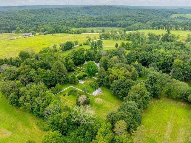 house with 5 bedroom, Pomfret CT DS103931330
