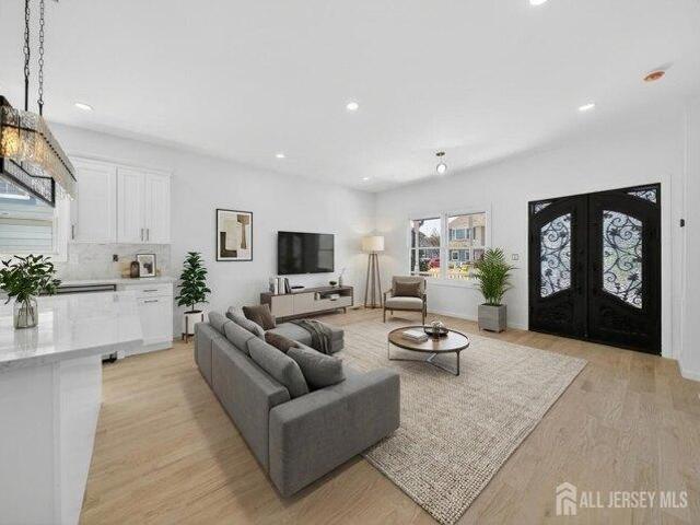house with 5 bedroom, Port Reading NJ ES104443891