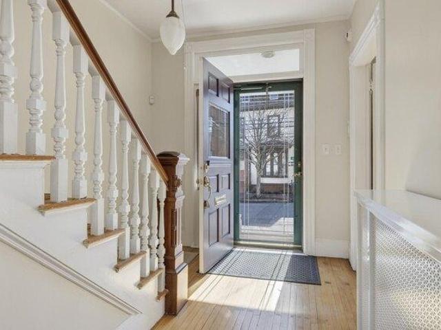 house with 5 bedroom, Portland ME ES103970322
