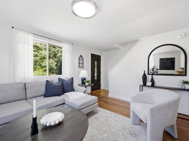 house with 5 bedroom, Portland ME ES105192249