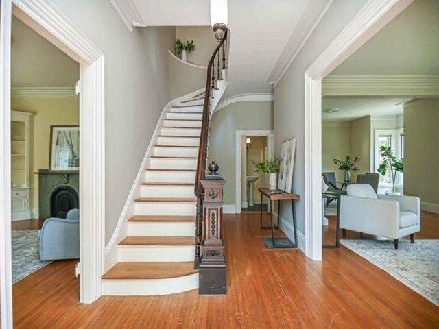 house with 5 bedroom, Portsmouth NH ES104445092