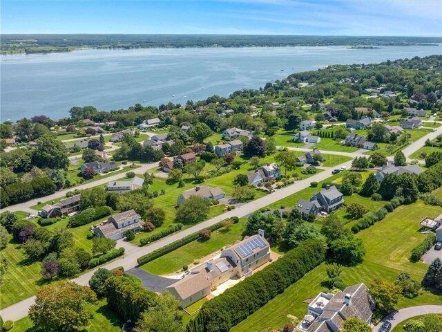 house with 5 bedroom, Portsmouth RI ES105113379