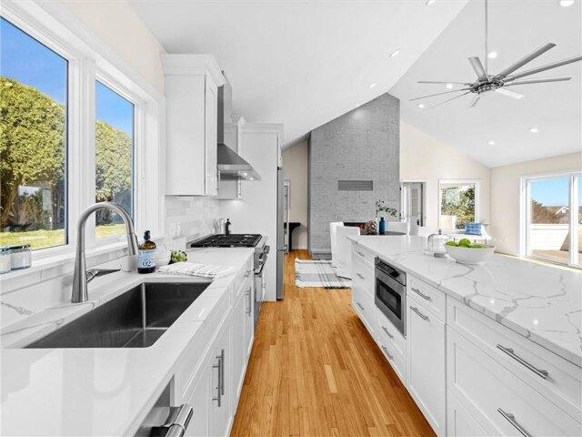 house with 5 bedroom, Portsmouth RI ES105192053