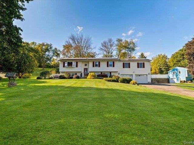 house with 5 bedroom, Poughkeepsie NY ES104898217