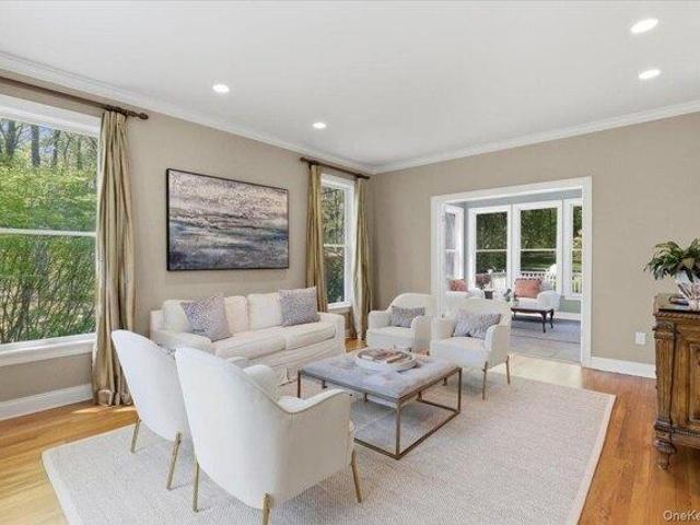 house with 5 bedroom, Pound Ridge NY ES105205082