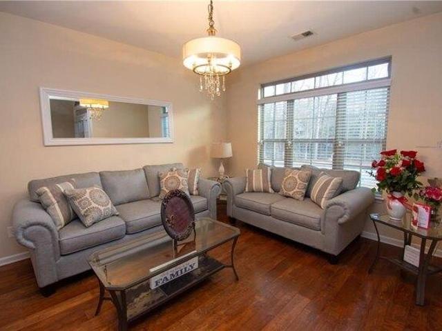 house with 5 bedroom, Powder Springs GA ES104903193