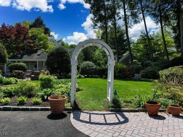 house with 5 bedroom, Plainfield NJ ES104605178