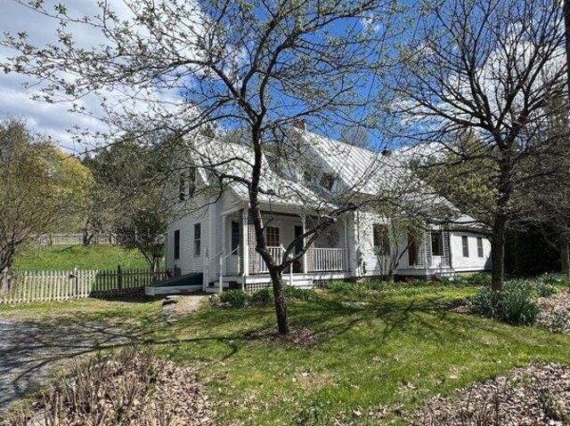 house with 5 bedroom, Plainfield VT ES104351937