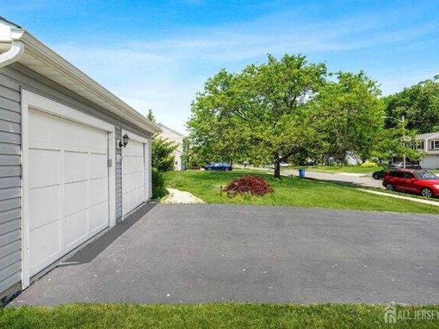 house with 5 bedroom, Plainsboro NJ ES105156789