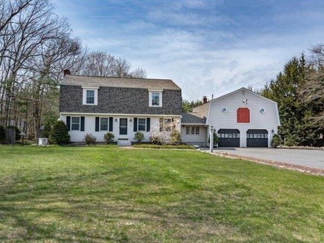 house with 5 bedroom, Plaistow NH ES103071599