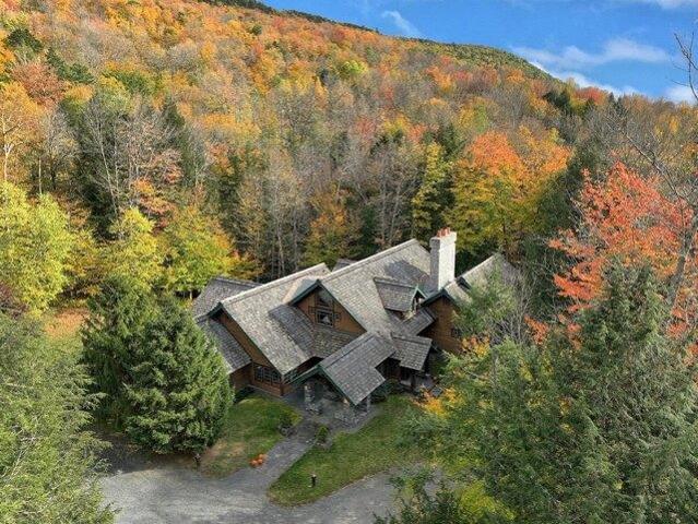house with 5 bedroom, Plymouth VT ES103125151