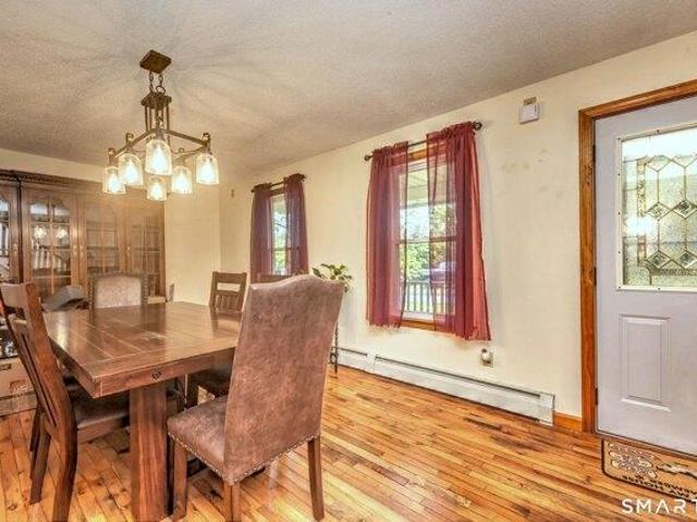 house with 5 bedroom, Plymouth CT DS104112789