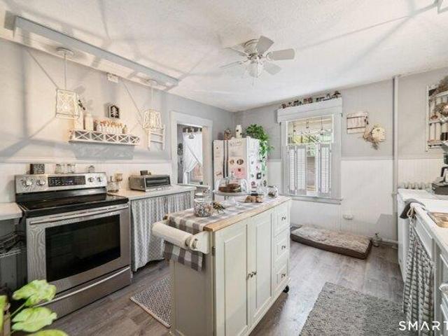 house with 5 bedroom, Plymouth CT ES103071731