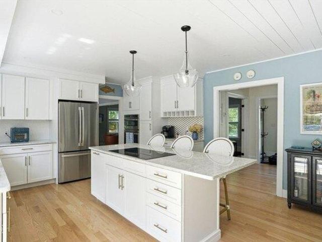 house with 5 bedroom, Plymouth MA ES104791494