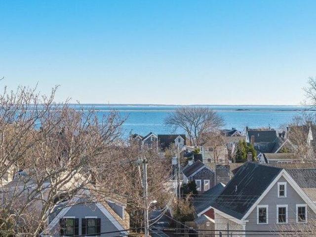 house with 5 bedroom, Provincetown MA ES105229695