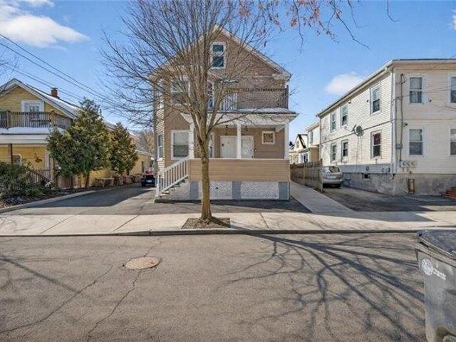 house with 5 bedroom, Providence RI DLS101748068