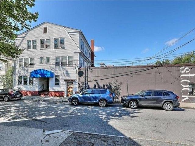 house with 5 bedroom, Providence RI DLS102410812