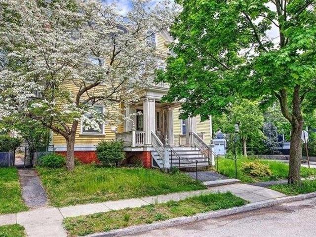 house with 5 bedroom, Providence RI DLS102411851