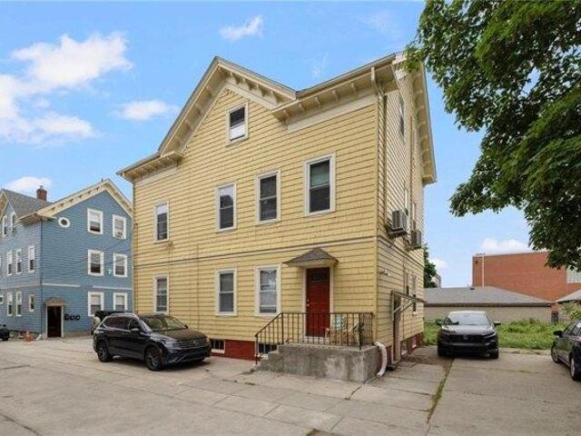 house with 5 bedroom, Providence RI DS104299413