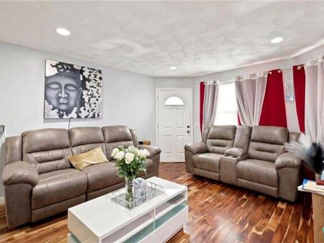 house with 5 bedroom, Providence RI DS104332037
