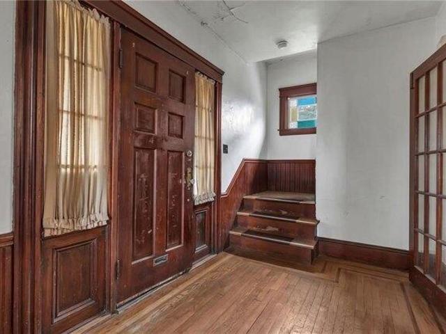 house with 5 bedroom, Providence RI DS102121621