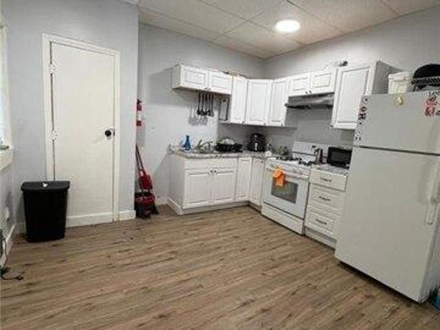 house with 5 bedroom, Providence RI DS102727588