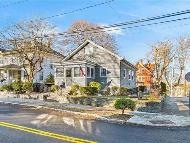 house with 5 bedroom, Providence RI DS103965655