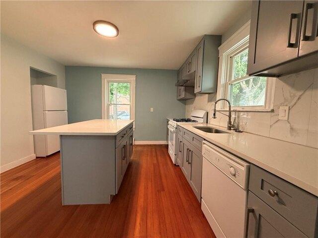 house with 5 bedroom, Providence RI ES104328773