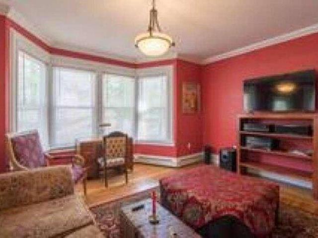 house with 5 bedroom, Providence RI ES104807305