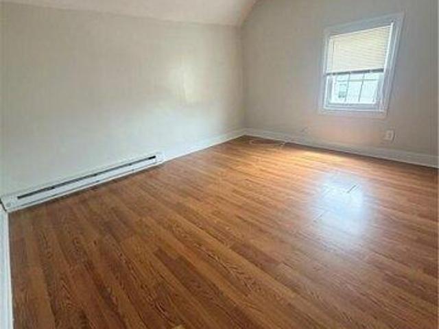 house with 5 bedroom, Providence RI ES105092794