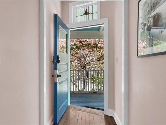house with 5 bedroom, Providence RI ES105107201