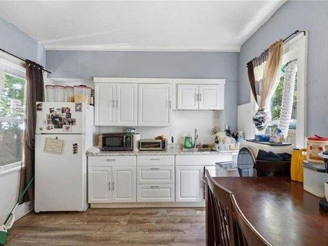 house with 5 bedroom, Providence RI ES105190543