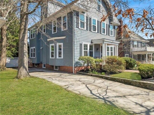 house with 5 bedroom, Providence RI ES103019378