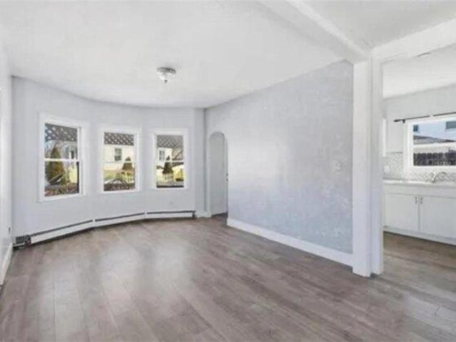 house with 5 bedroom, Providence RI ES103495973