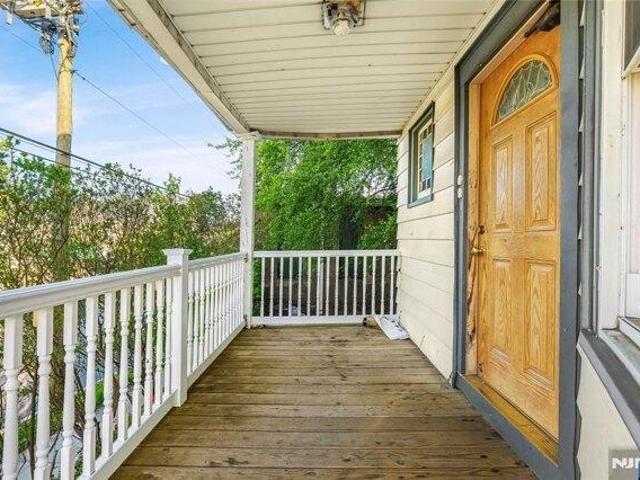 house with 5 bedroom, Prospect Park NJ DLS102826093