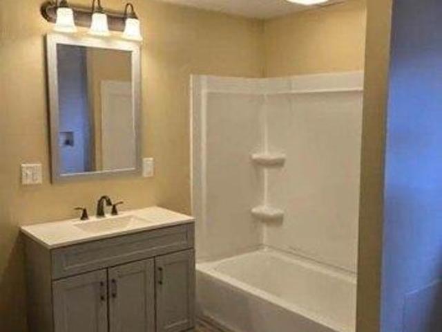 house with 5 bedroom, Putnam CT ES104920462
