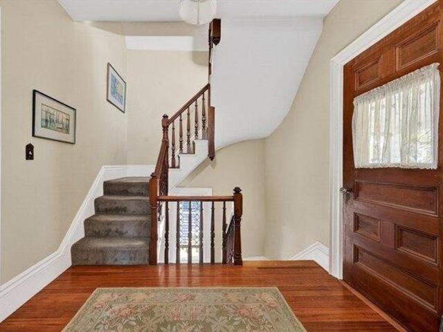 house with 5 bedroom, Quincy MA ES103073661