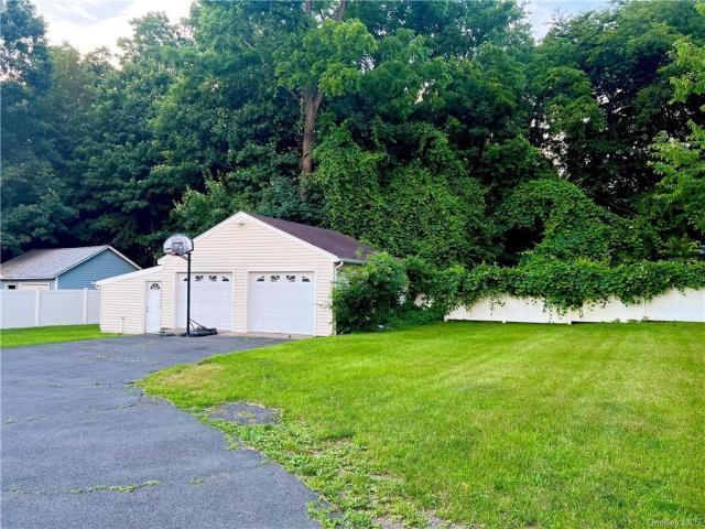 house with 5 bedroom, Ramapo NY ES72692078