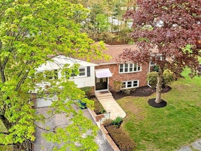 house with 5 bedroom, Randolph MA ES103443003
