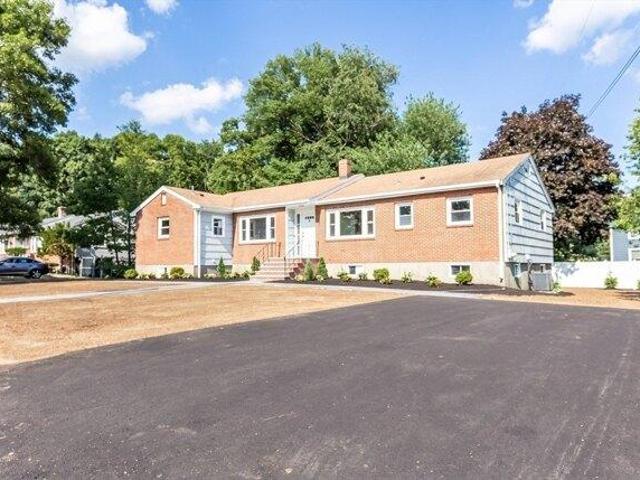 house with 5 bedroom, Randolph MA ES105115689