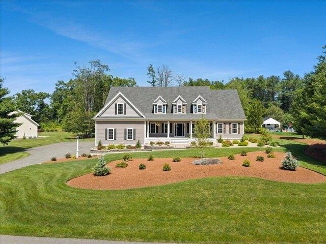 house with 5 bedroom, Raynham MA ES103885348